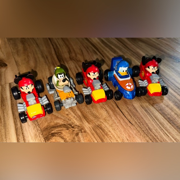 Disney | Toys | Disney Diecast Racing Car Set Donald Mickey Goofy X5 ...